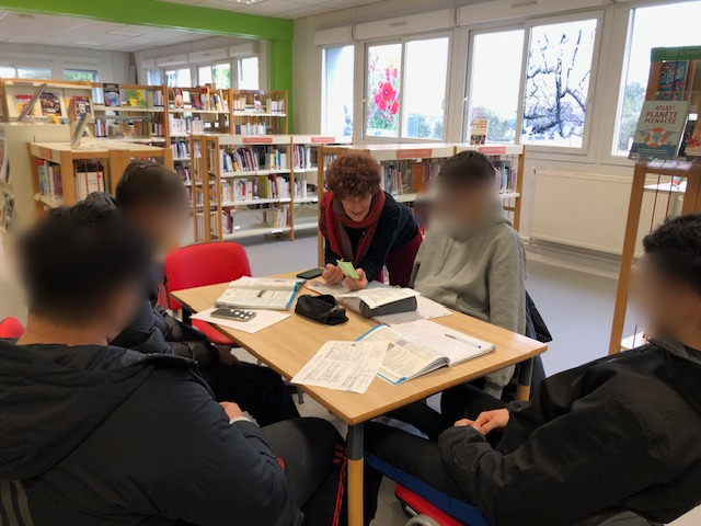 Projet artistique Arts & Sciences : artistes en résidence pour l ...